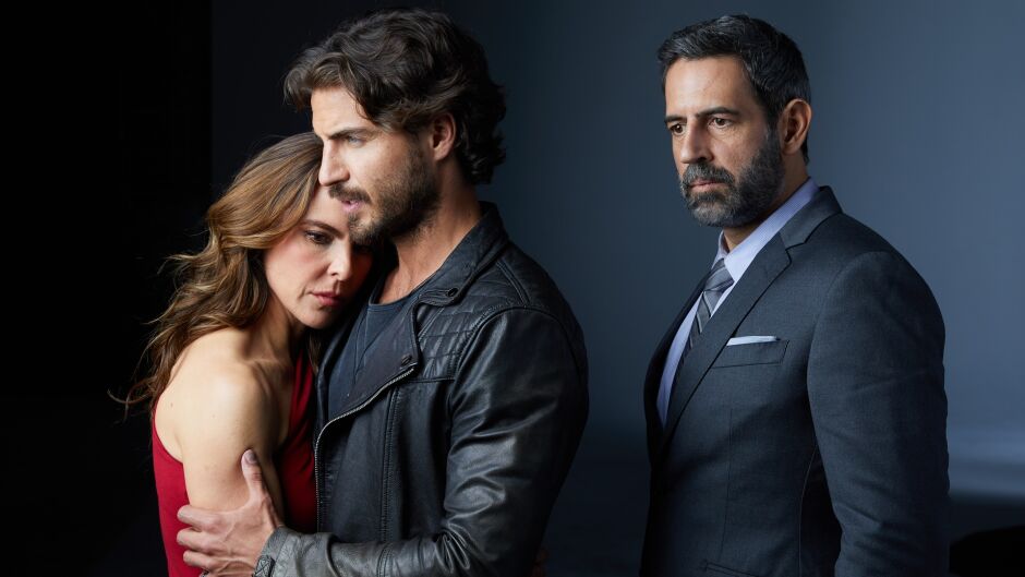 Съвременната телевизионна адаптация на „Ана Каренина“ – сериалът „Красива лъжа“ – с премиера по ...